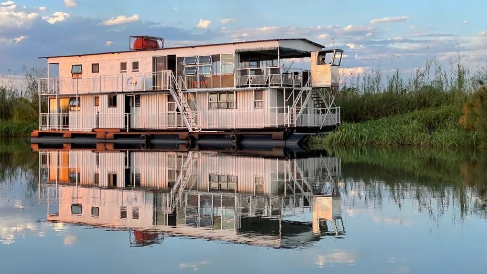 Okavango Delta House Boat - O Bona Delta Excursions